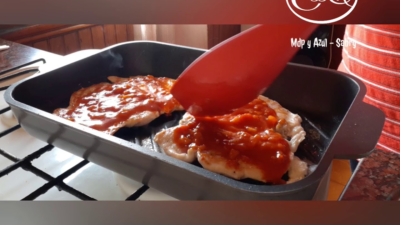 Pollo a la pizza en La Bifera Essen - YouTube