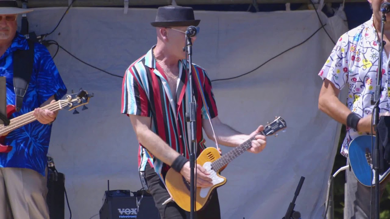 The Ukey Dukes - Times like these - YouTube
