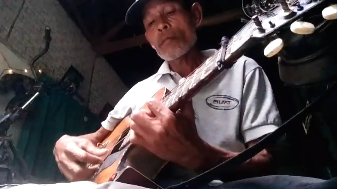 Instrumen Gitar Clasik Pengamen Tua - YouTube