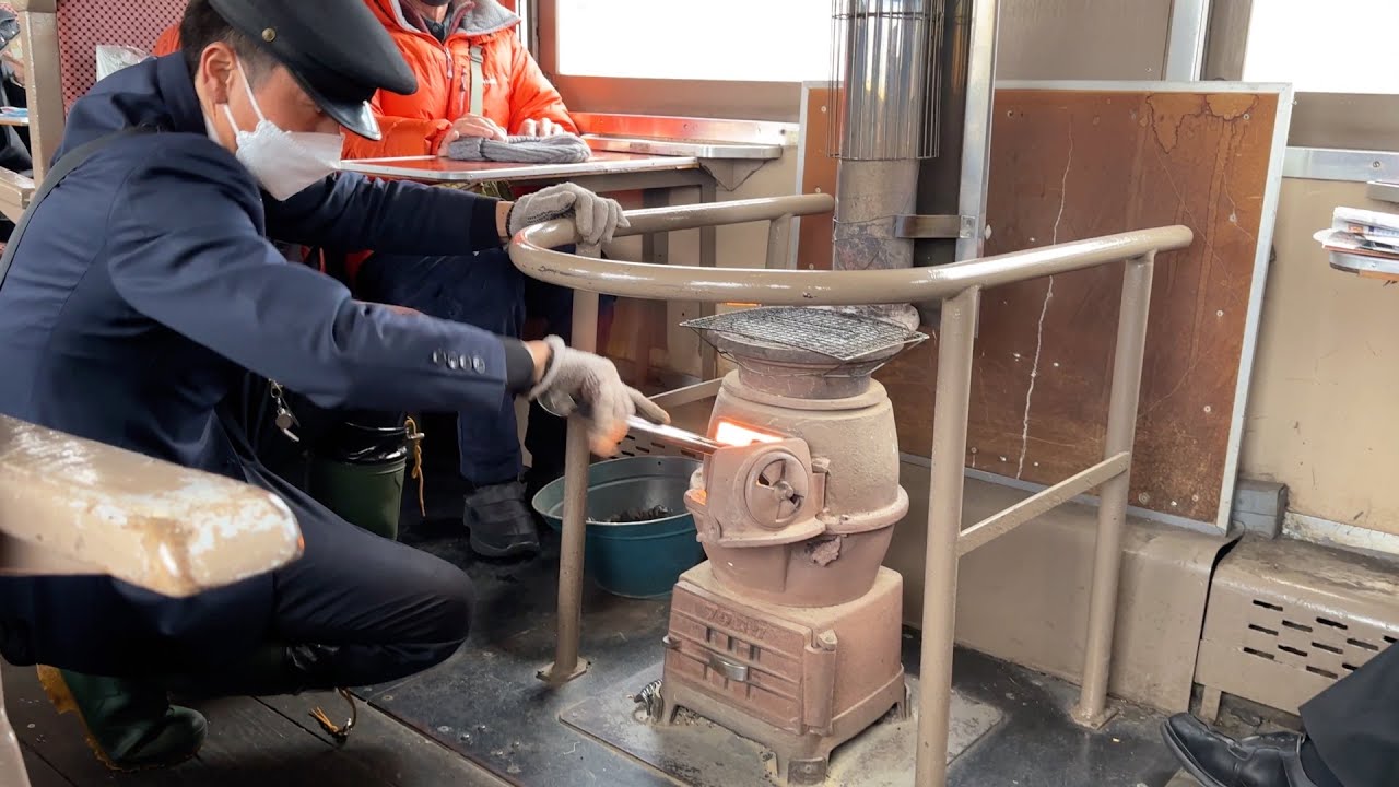 Tsugaru Railway Line: Japan's Winter Stove Train | ストーブ列車 - YouTube