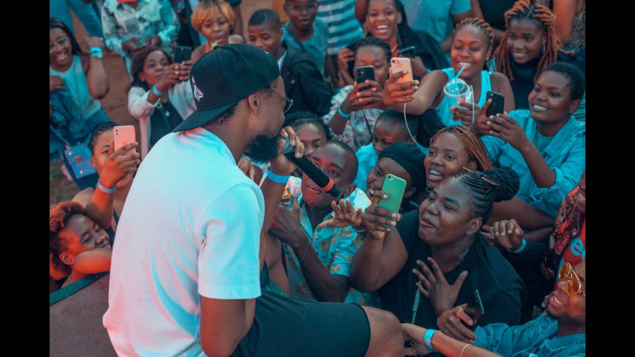 Hernâni atua no Parque dos Poetas - Show Matola Sundown - YouTube