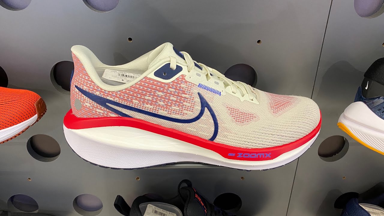 Nike Air Zoom Vomero 17 (Sea Glass/University Red/Blue Joy/Midnight ...