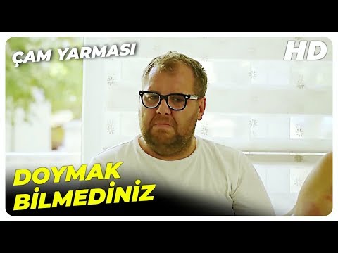Babası, Çam Yarmalarını Evden Kovdu | Çam Yarması Türk Komedi Filmi