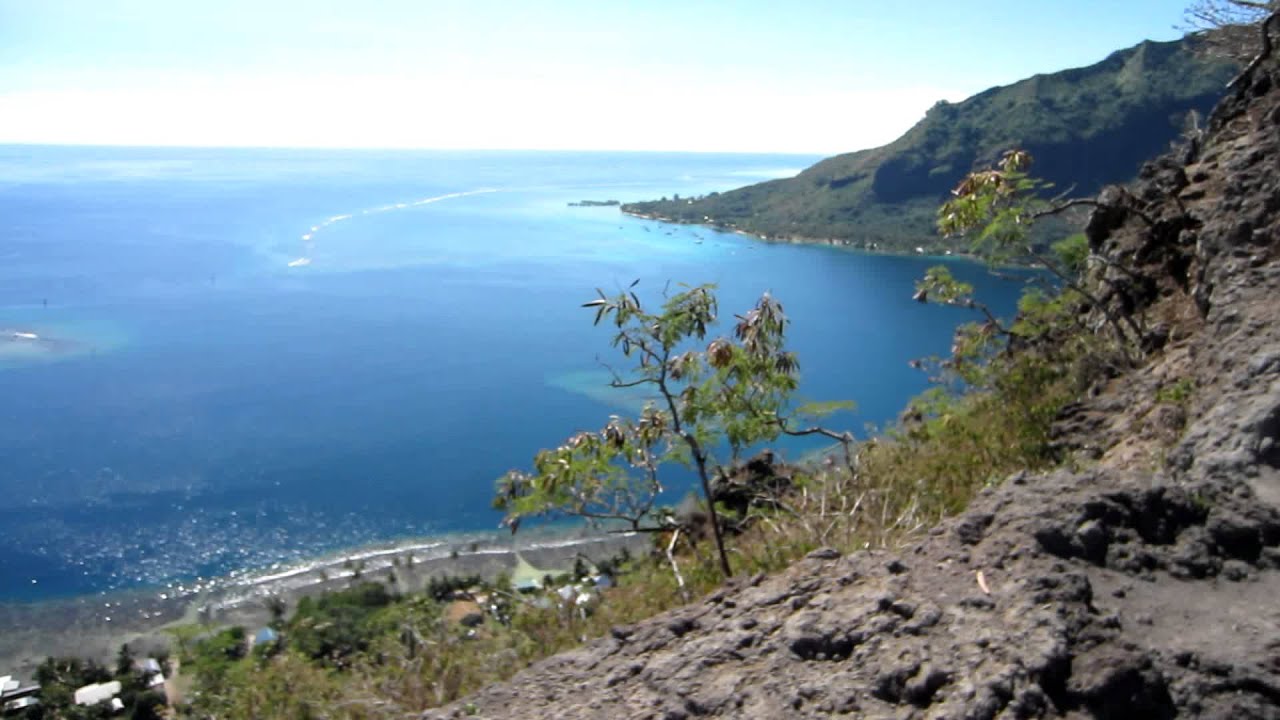 Above Beautiful & Exotic Moorea Island, French Polynesia - YouTube