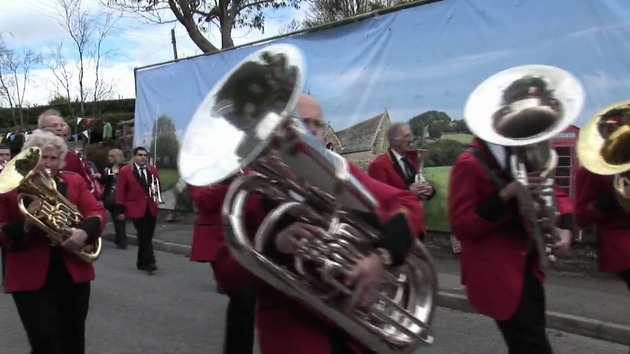 MayDay in Lanreath - The Parade.mov - YouTube