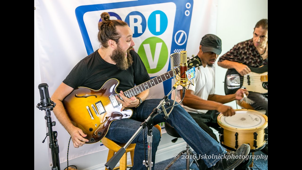 "Brunette Woman" Jeff Jensen Band Live on BRI TV - YouTube