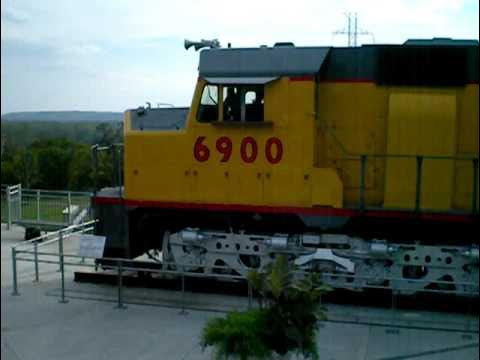 Union Pacific DDA40X 6900 Centennial Kenefick Park Omaha - YouTube