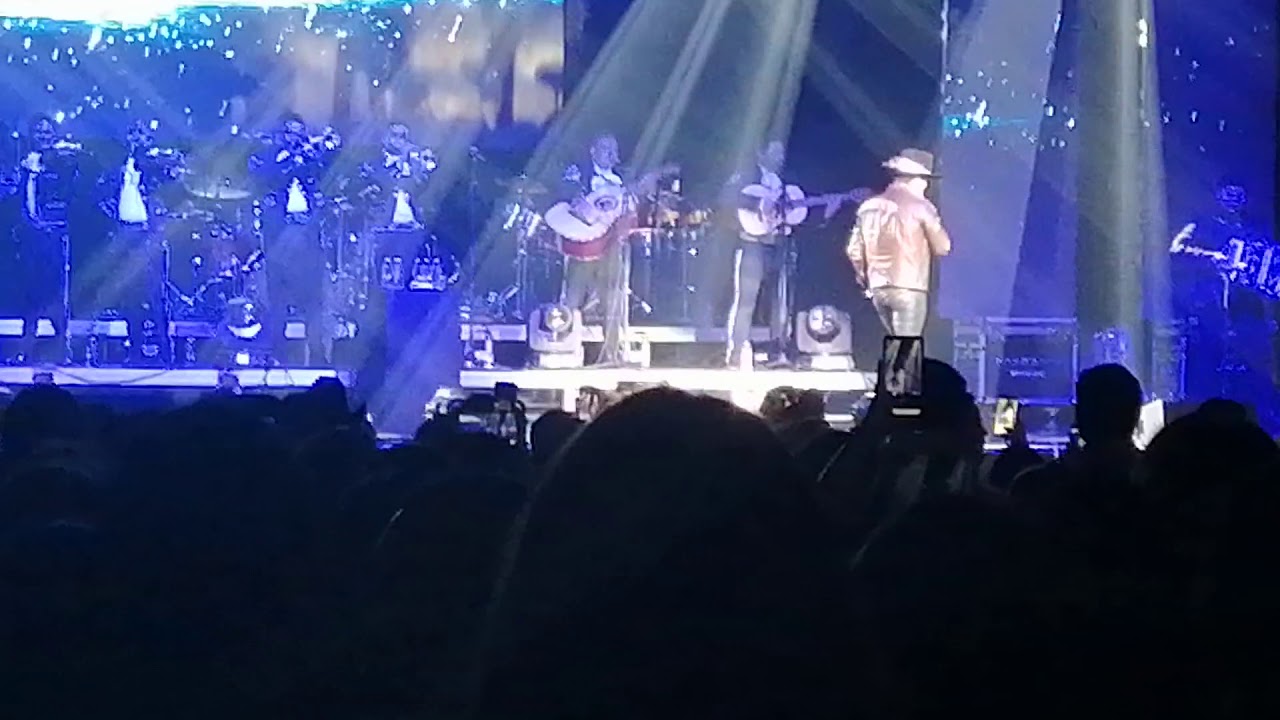 Te falle/ Christian nodal - YouTube