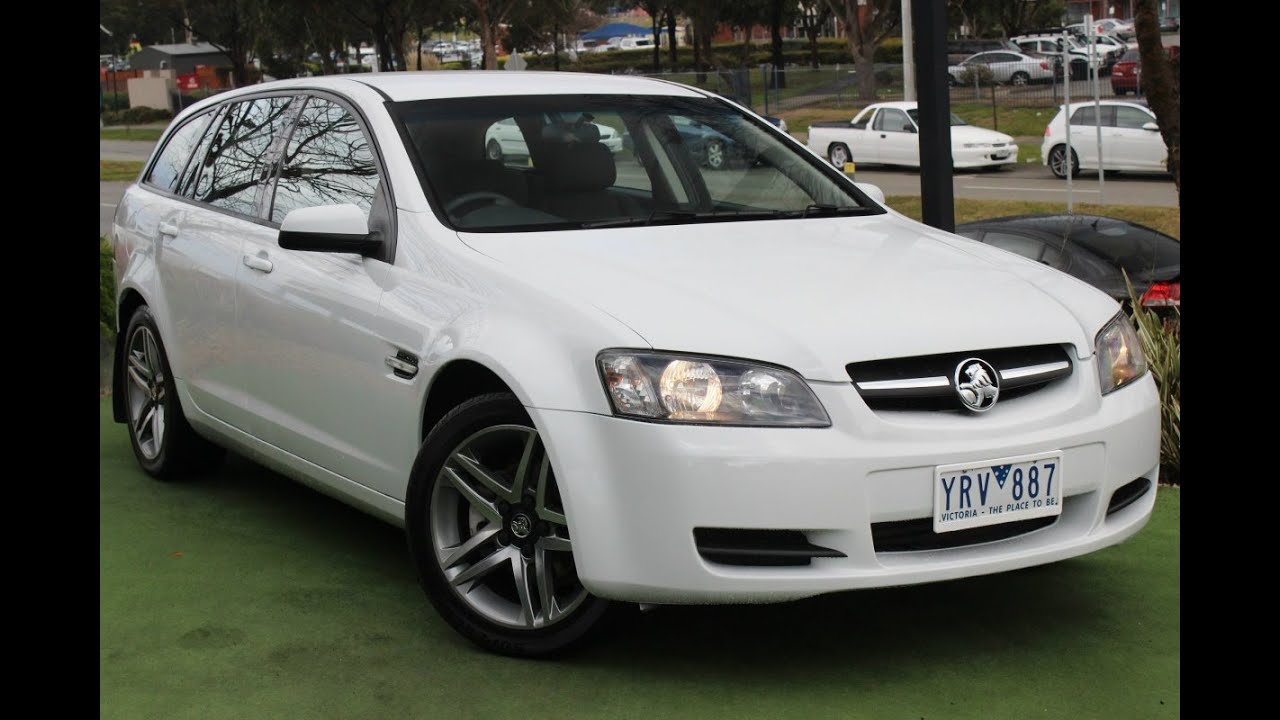 B5418 - 2009 Holden Commodore Omega VE Auto MY10 Review - YouTube