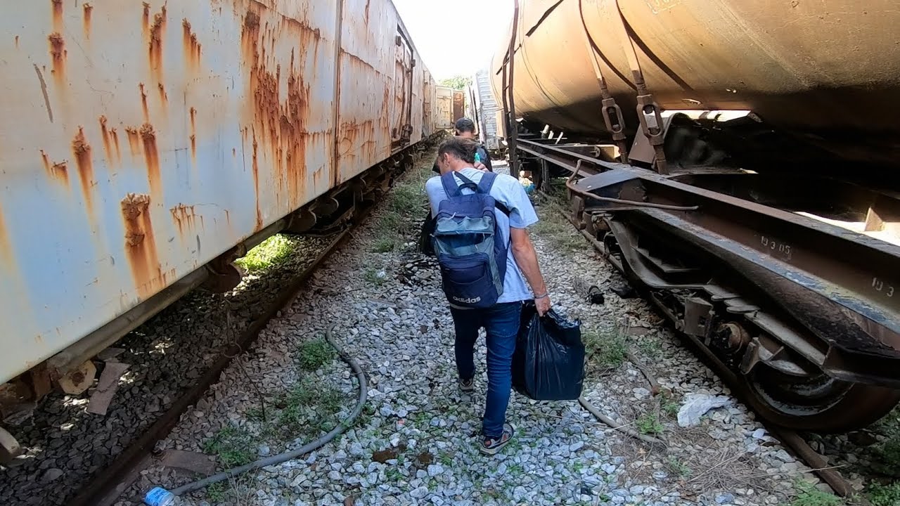 Real Life Trash Subway Surfers Graffiti - YouTube