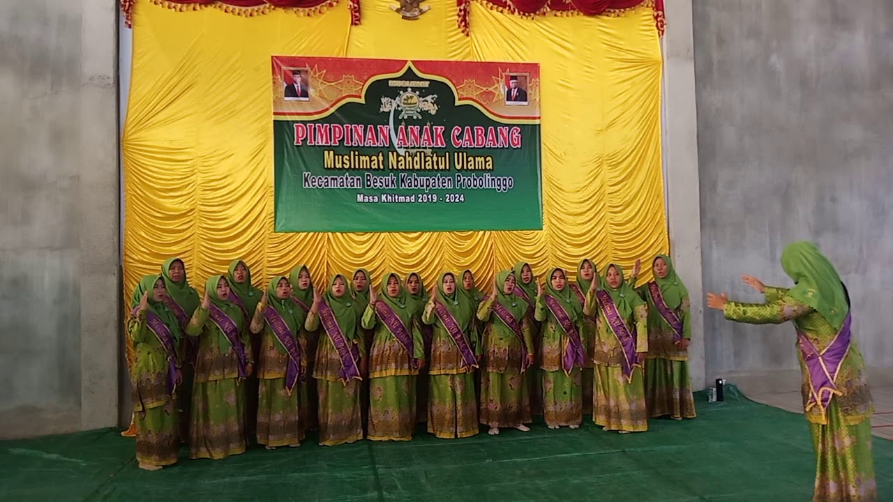 Lomba Mars Muslimat - YouTube