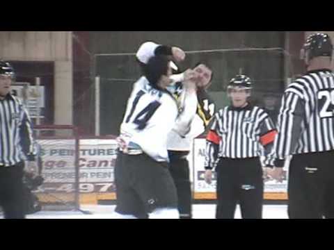 Stacey vs Vachon - YouTube