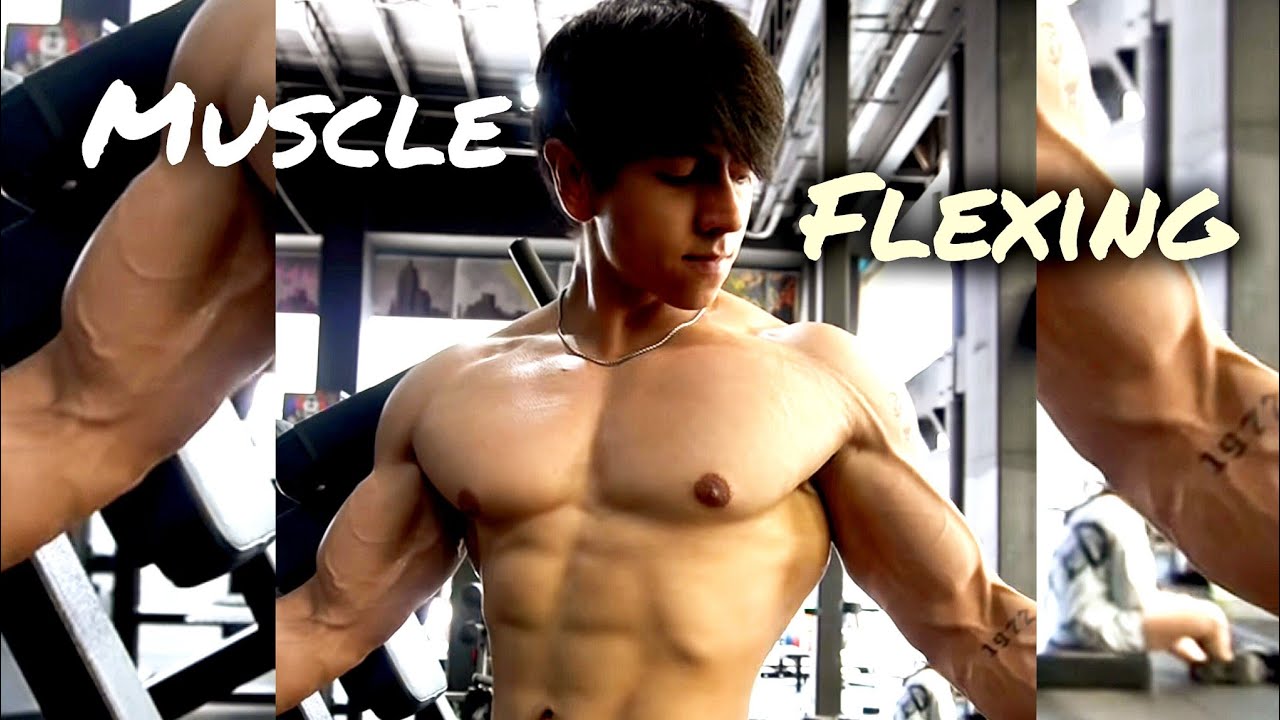 Unreal Physique at 21 💪 | Young Bodybuilder Flexing Hard - YouTube