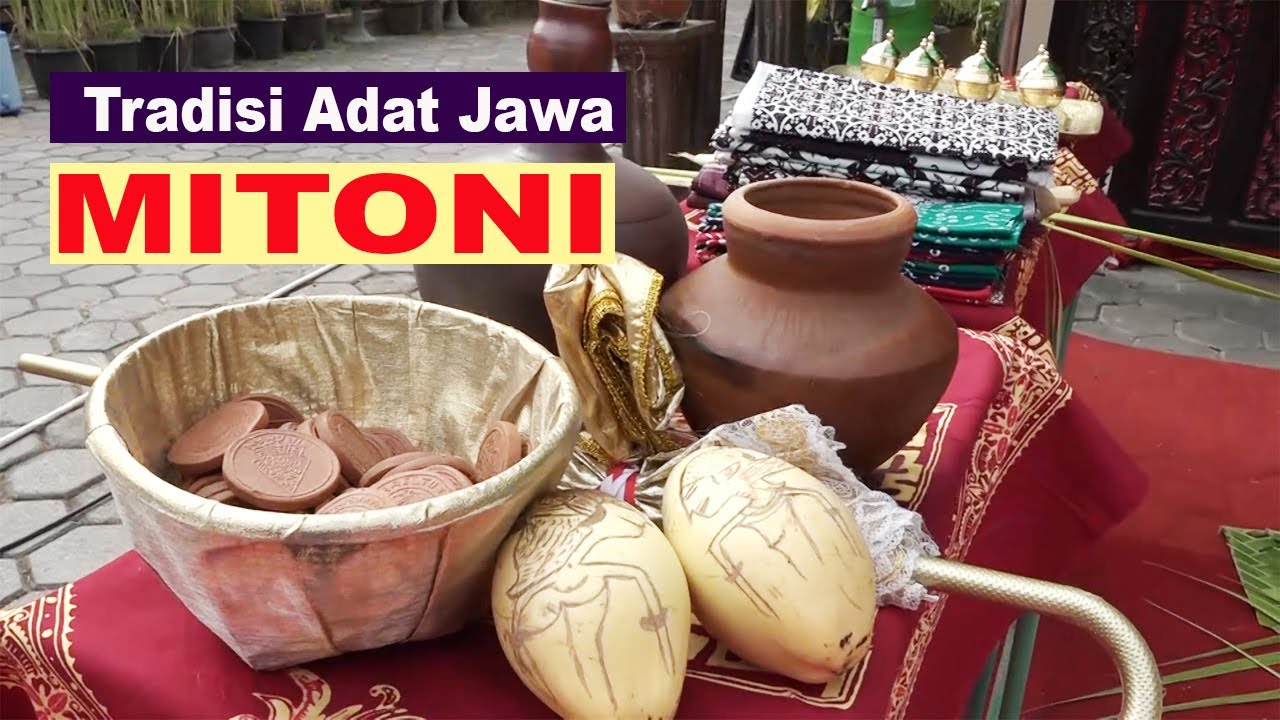 Tradisi Adat Jawa Mitoni yang masih dilestarikan sampai sekarang - YouTube