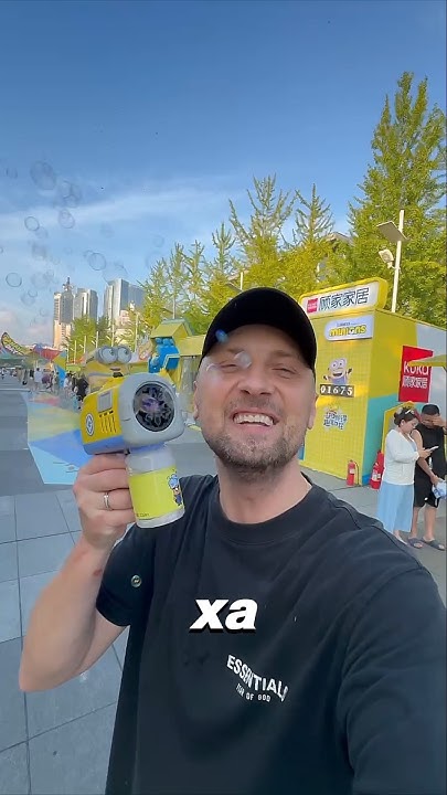 Зубарев на Ярмарке с Миньонами Youtube
