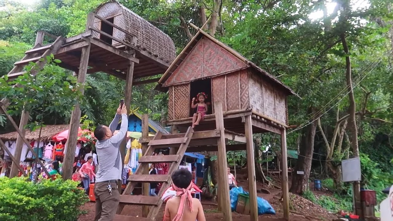 Disappearance of LOVE HUT Tradition of Kreung People - YouTube