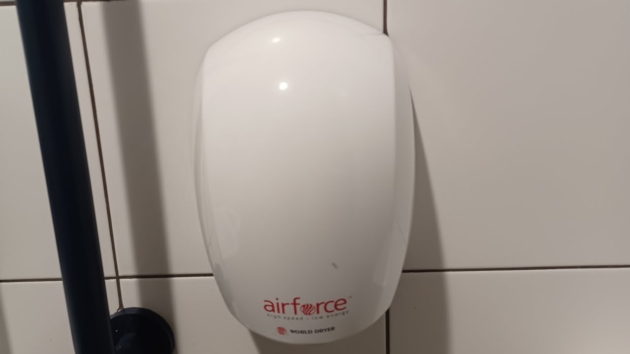 Airforce hand dryer, Portsmouth Harbour Train Station ♿️🗝️, Portsmouth ...