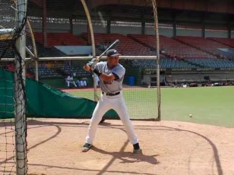 Jacob Cordero Bateando - YouTube