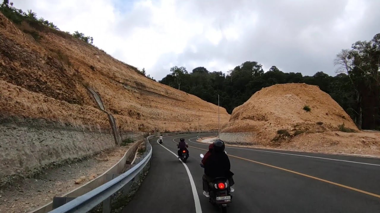 Kondisi Jalur Lintas Selatan Jawa (JLS) - YouTube