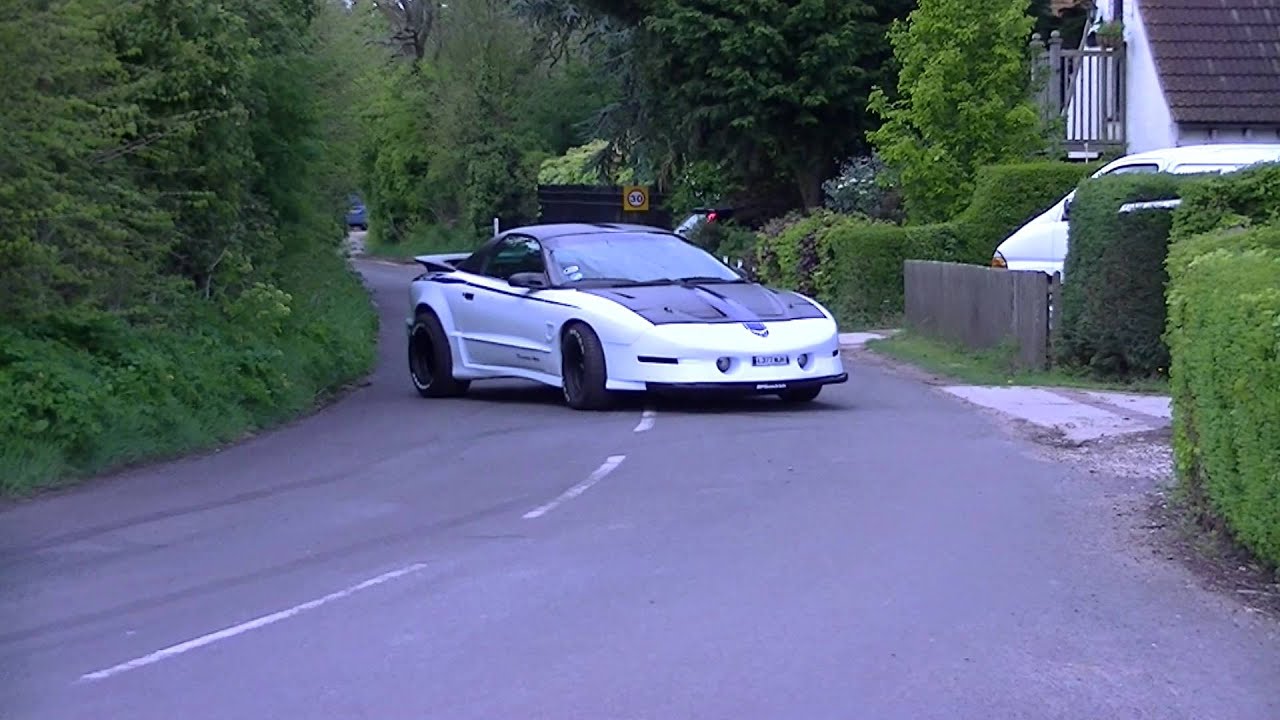 R33 Skyline with 4th gen Trans Am - YouTube