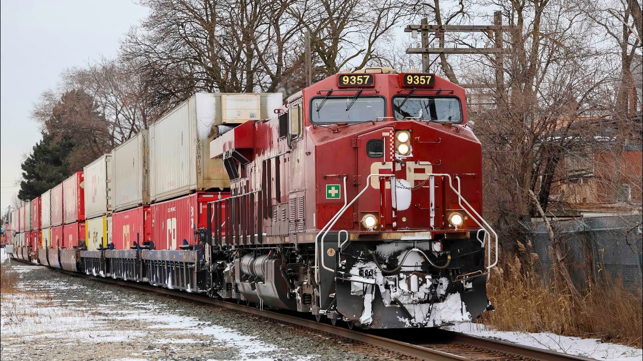 [Slow to Fast!] CPKC Train 2-118 Southbound Weston with Two DPUs (1/22/2025) - YouTube