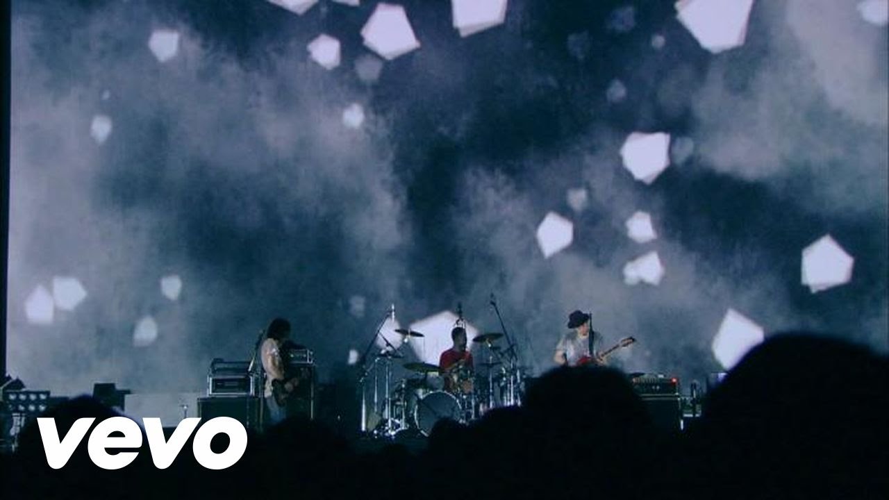 ACIDMAN - 廻る、巡る、その核へ（LIVE TOUR”ALMA” in 日本武道館） - YouTube