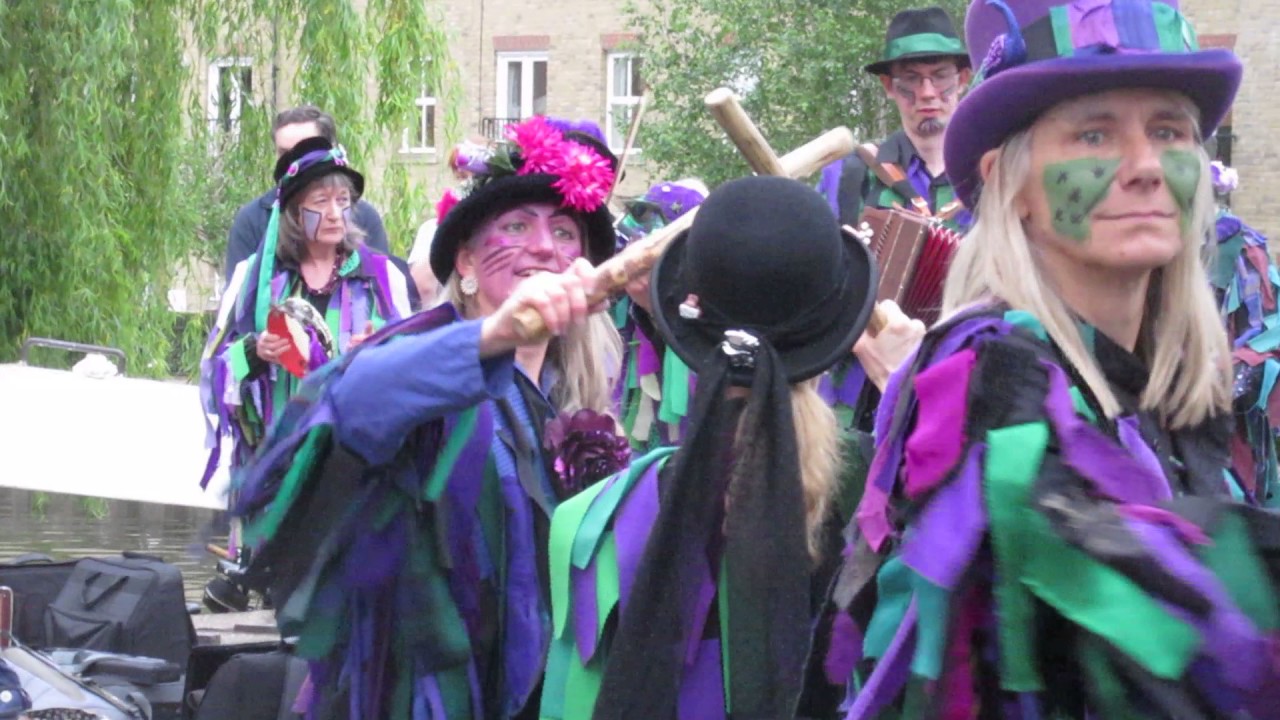 Wicket Brood Border Morris at the Rising Sun - YouTube