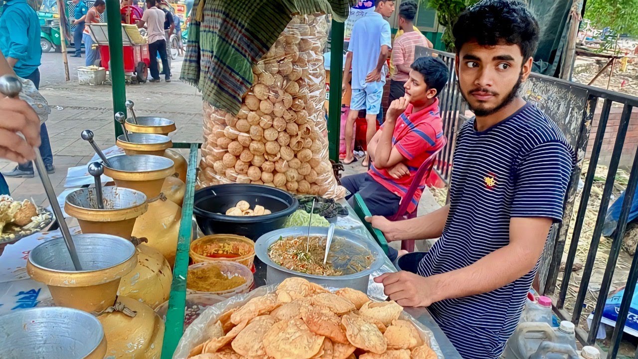 Eating Famous Indian Delhi Pani Puri Recipe | Bangladeshi Street Food ...