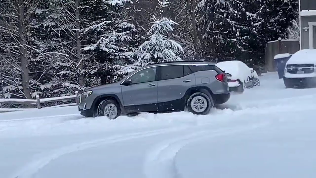 Snow Storm in Seattle and donuts in GMC Terrain - 12/29/21 - YouTube