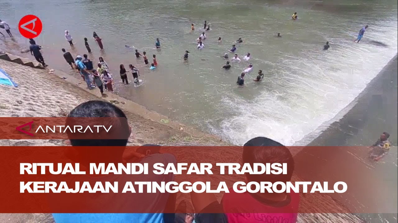Ritual Mandi Safar tradisi Kerajaan Atinggola Gorontalo - YouTube