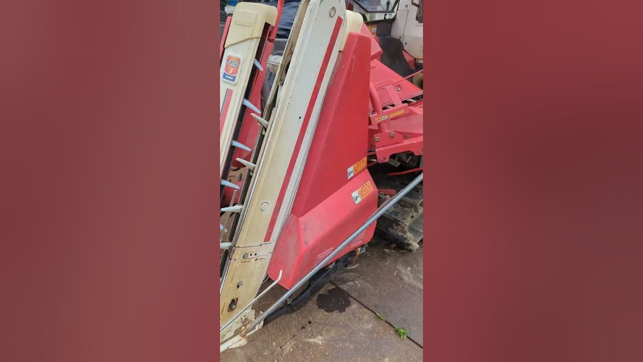 ヤンマー コンバイン GC218 糸魚川 - YouTube