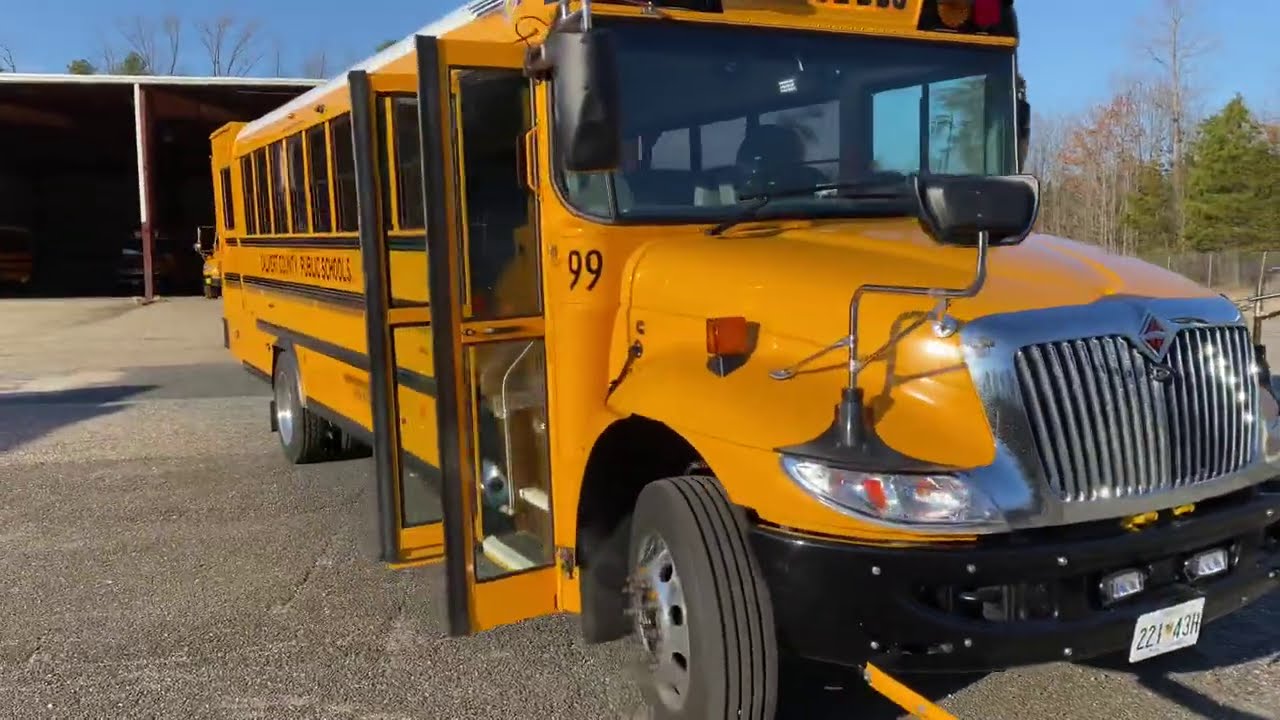 2021 IC CE Lift Bus - YouTube