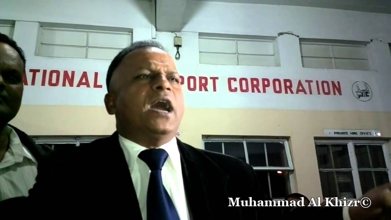 Grève à la CNT - Parti Malin & 'Le Baichoo' - YouTube