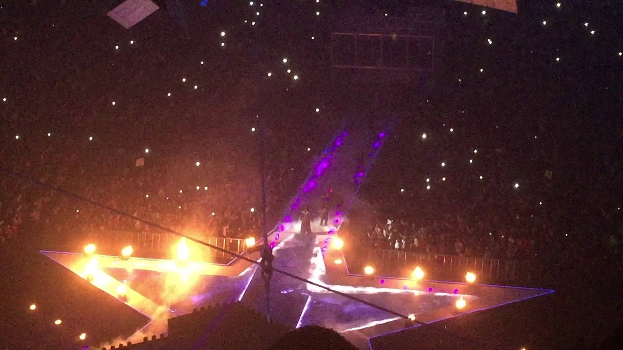 Undertaker Entrance wrestlemania 32 - YouTube