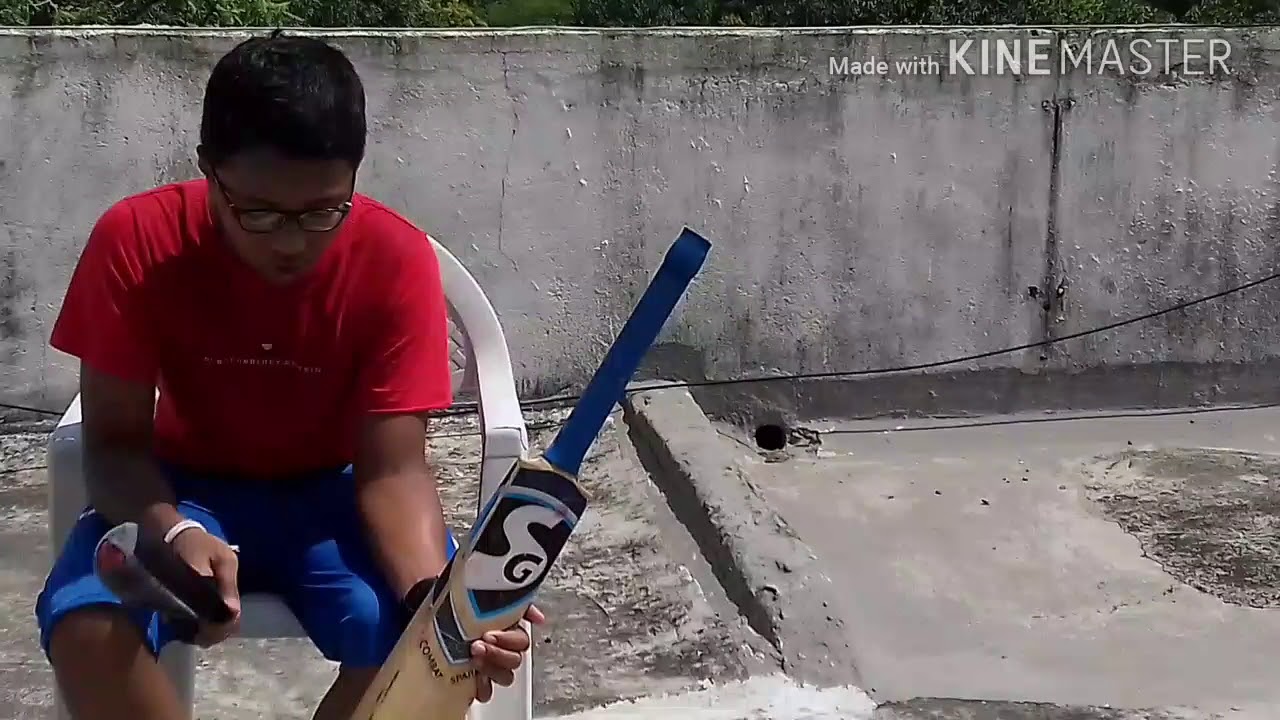 How to knock cricket bat without any knocking mallet - YouTube