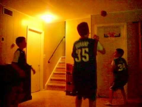 SKLZ PRO MINI HOOP DUNKS 2 CRAZY! - YouTube
