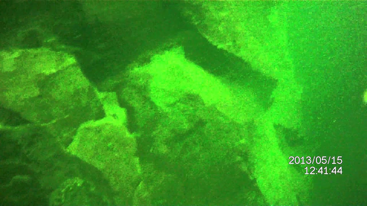 MT Kondela, Dives in Ghost resident 45 meters deep Scary Quarry.! - YouTube