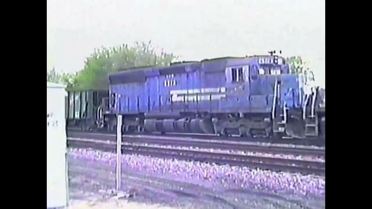 C&NW w/ex-CR SD45 at Nelson, ILL in 1989. Train coming off the SI line into CTC territory - YouTube