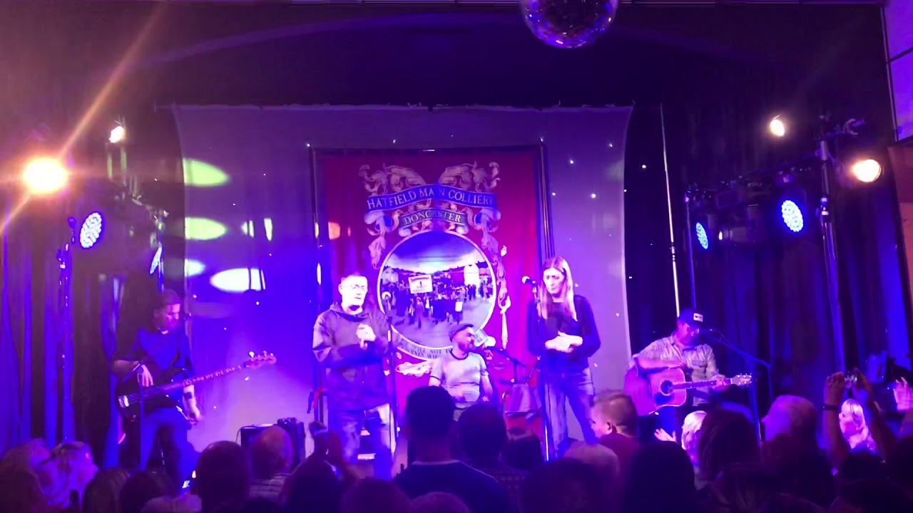 Paul Heaton & Jacqui Abbott - Heatongrad - Hatfield Main pit club - YouTube
