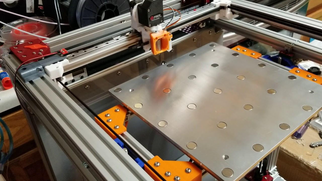 BLV Cube 3D Printer with Misumi frame extrusion - first moves #BLVCube ...