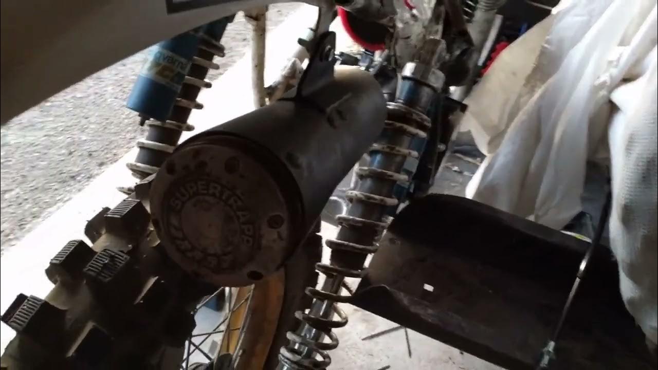 Honda XL500S with some modifications. Mikuni VM38mm - YouTube
