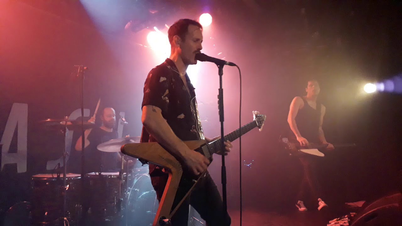 Ash "Orpheus" Live Paris 2018 - YouTube