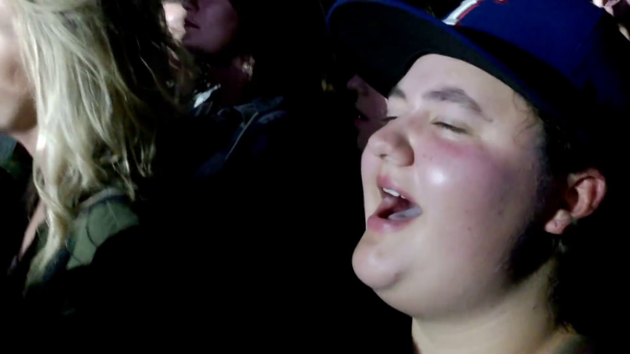 Tove Lo FLASHES during “Talking Body” LIVE in Minneapolis, MN! 10/10/15 ...