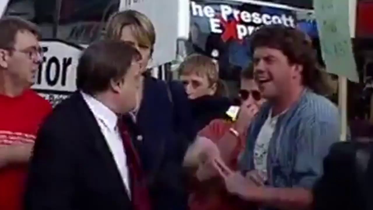 John Prescott punches a guy in the face 1000 times - YouTube