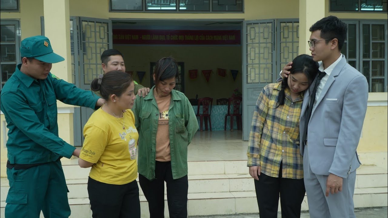 Catch the Bad Guy - Mayor Vu gives a new life to a poor girl Nhien ...