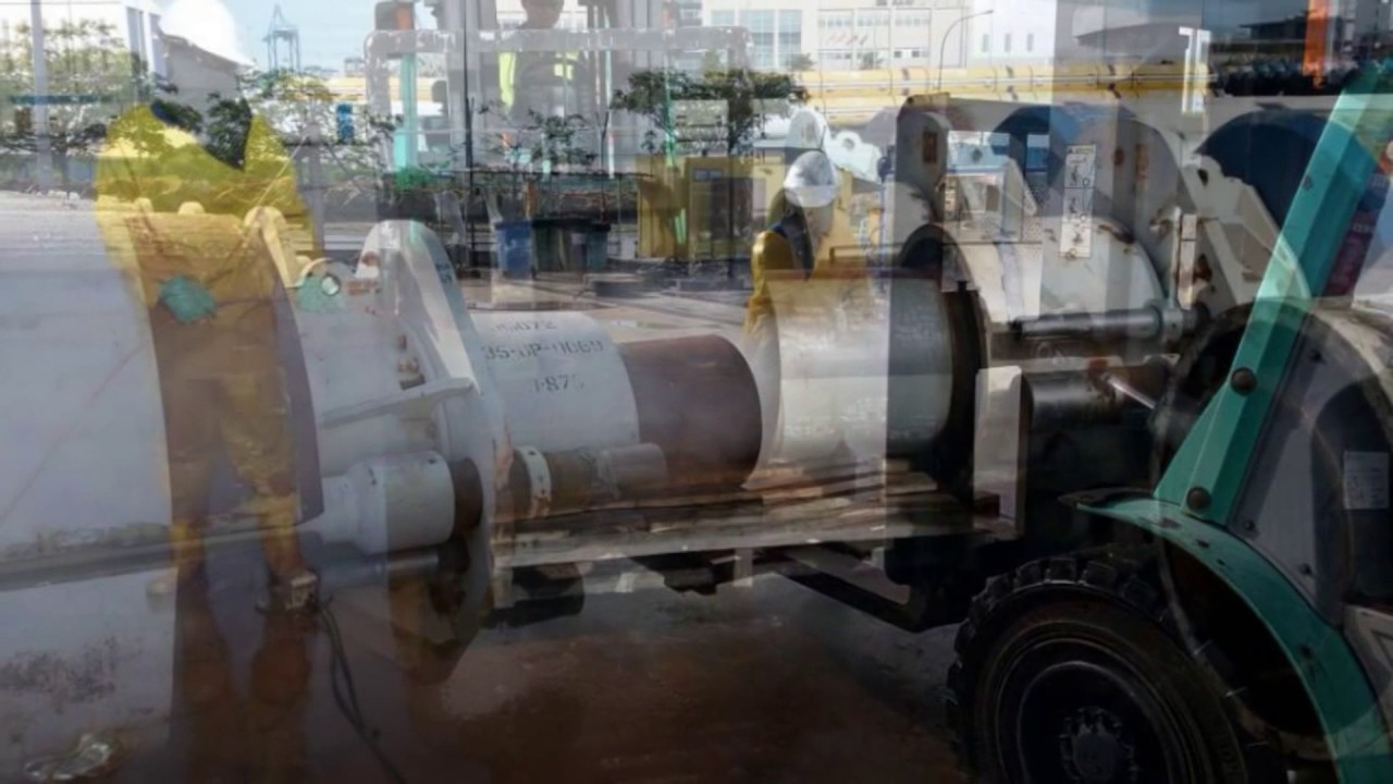 Offshore Oil Pipe Rust Removal-UHP WaterJet-HydroKeris-170101 - YouTube