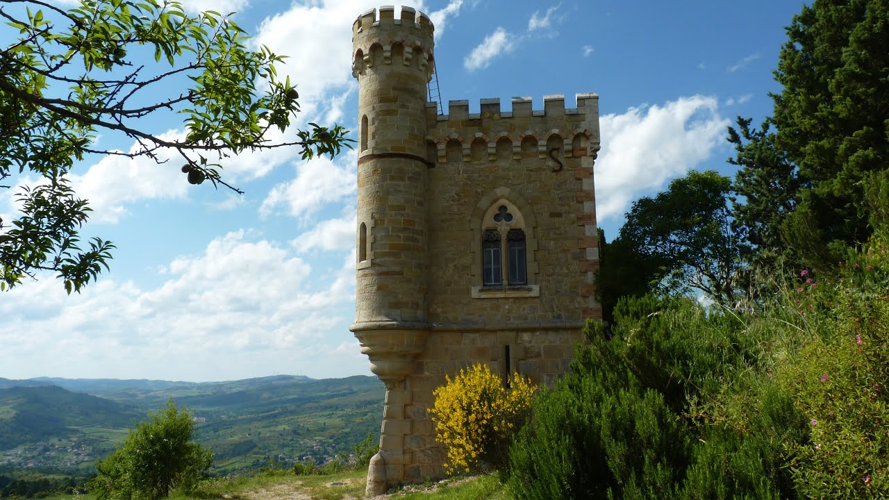 Promenade et visite de Rennes Le Château, ce magnifique village situé ...