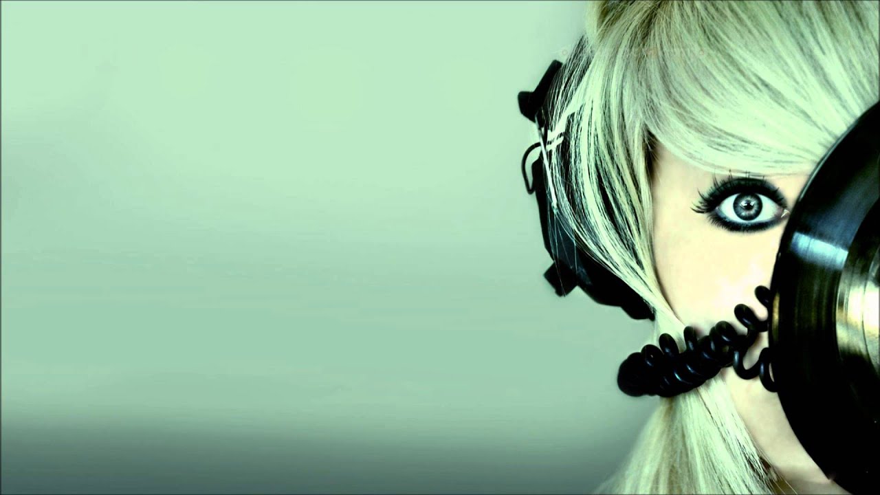 Xavi Shadow feat. Erika Beats - Twerk (The XSX Remix) - YouTube