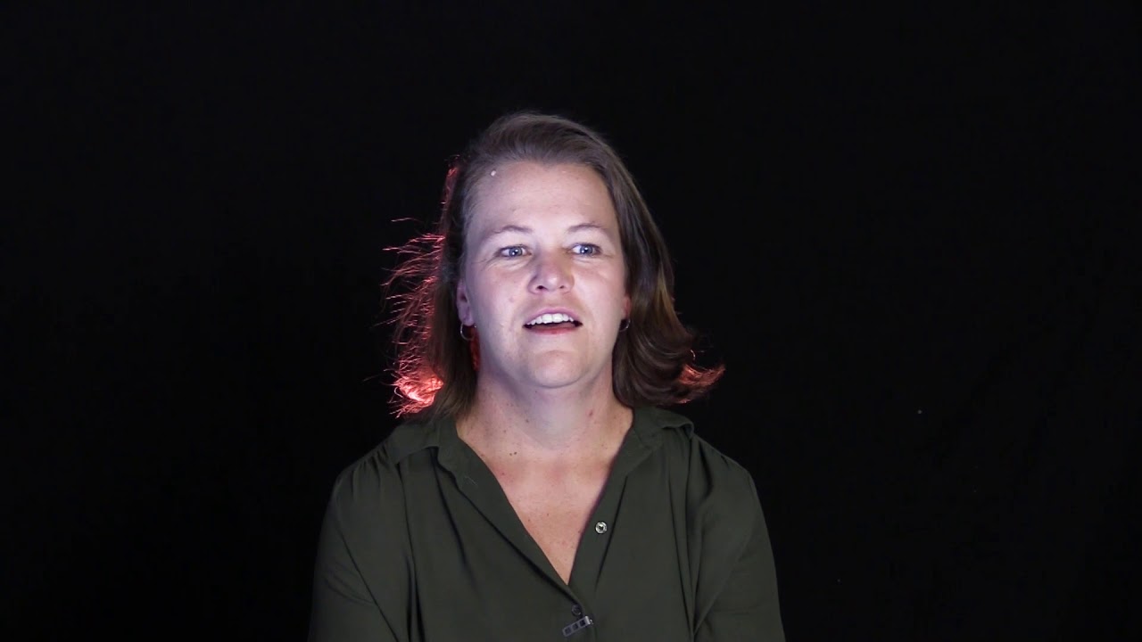 Angela Pengelley '40 years 40 stories' - YouTube