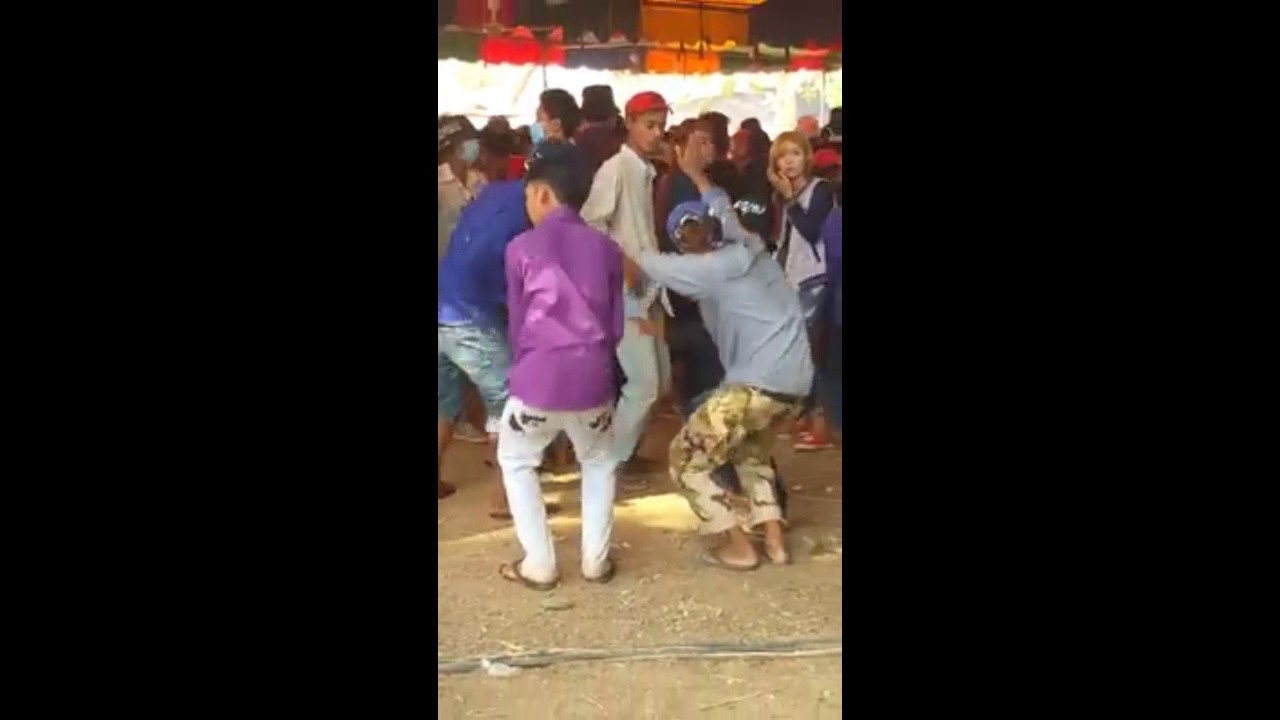 Bek sloy dancing - YouTube